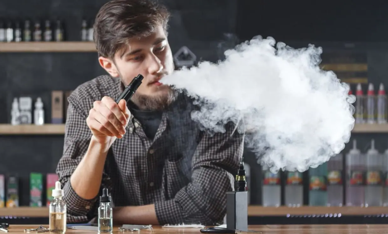 Why Do People Vape? A Comprehensive Guide - Ecigator