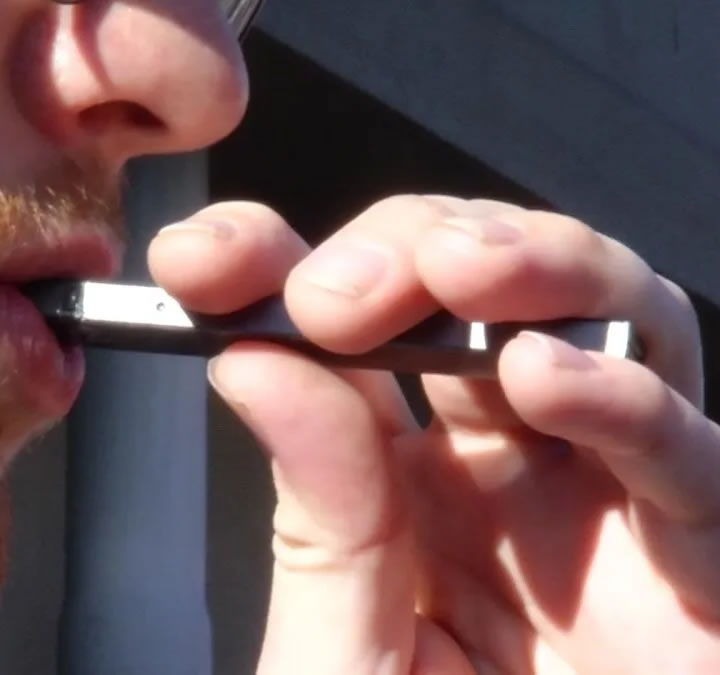 Dallas Expands Smoking Ban to Include Vaping