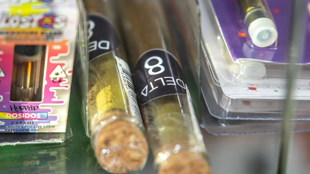 Texas Poised to Ban Most THC Products (SB3 Guide) - Ecigator