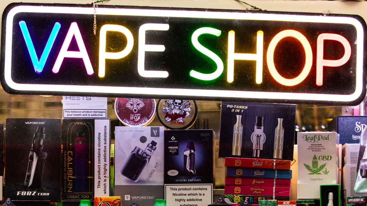 Vape Shops in England Rises by Nearly 1,200% in a Decade - Ecigator