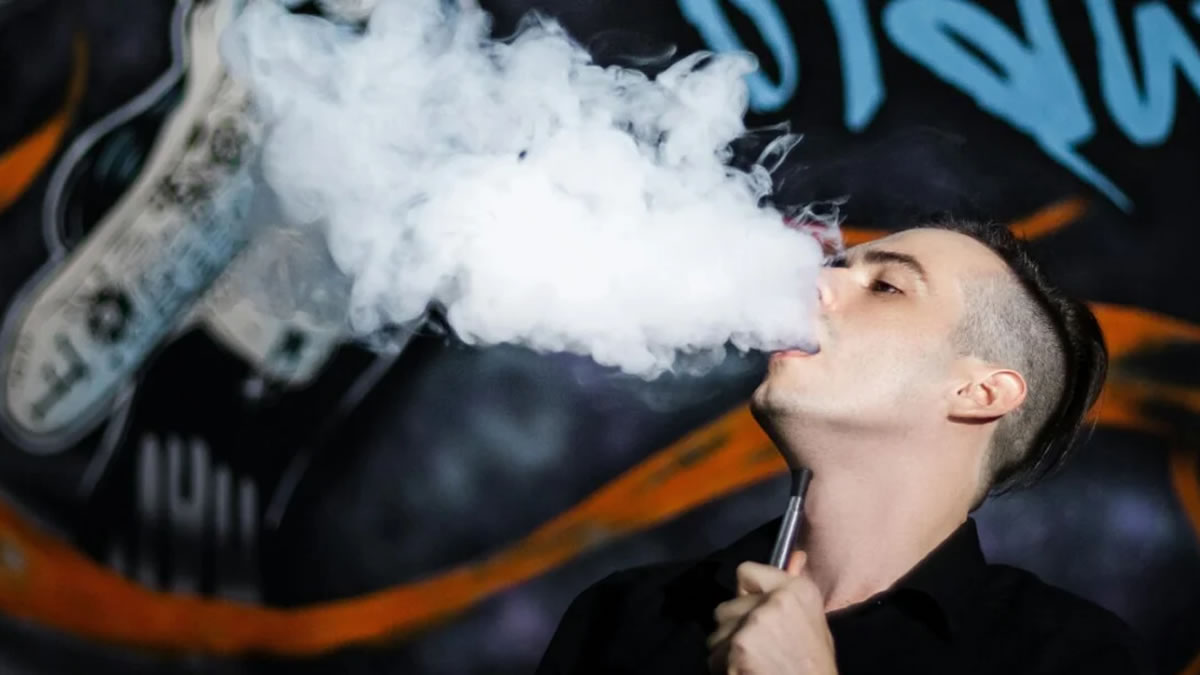 Cost of Vaping: A Price Breakdown for Rechargeable E-Cigarettes - Ecigator