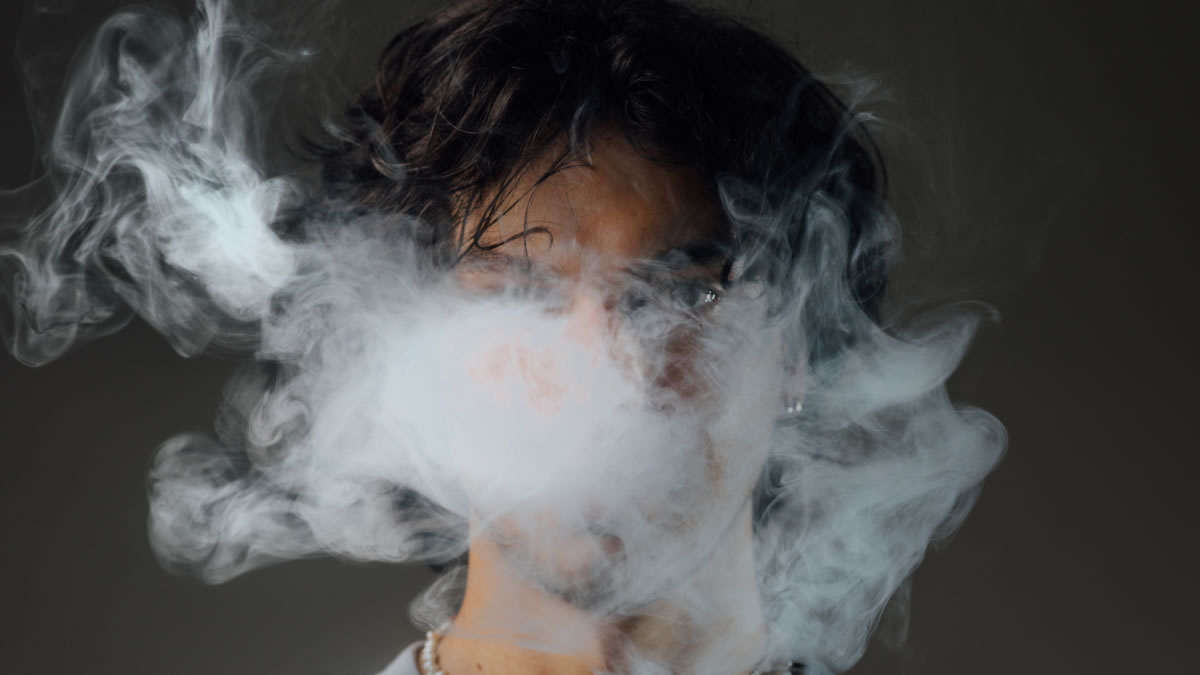 Arizona Vape Bill: Ban on Chinese Disposables & Cartoon Shapes - Ecigator